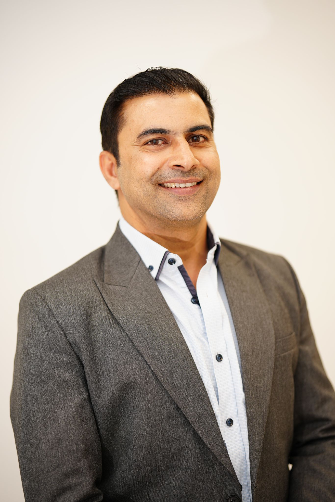 Sandeep Prashar – INDOZ REALTOR